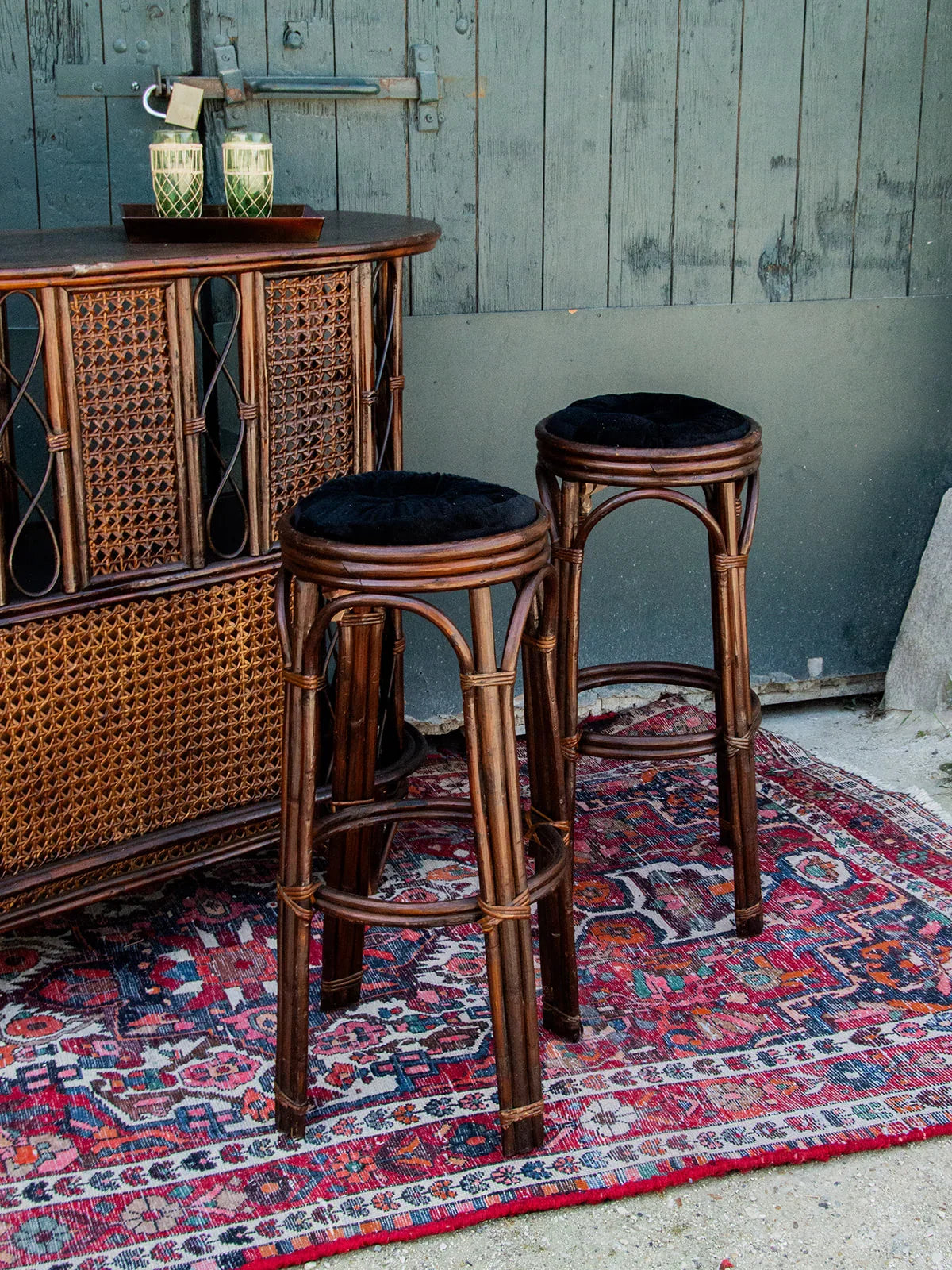 Gaston, the rattan bar stool No. 4 – Debongout
