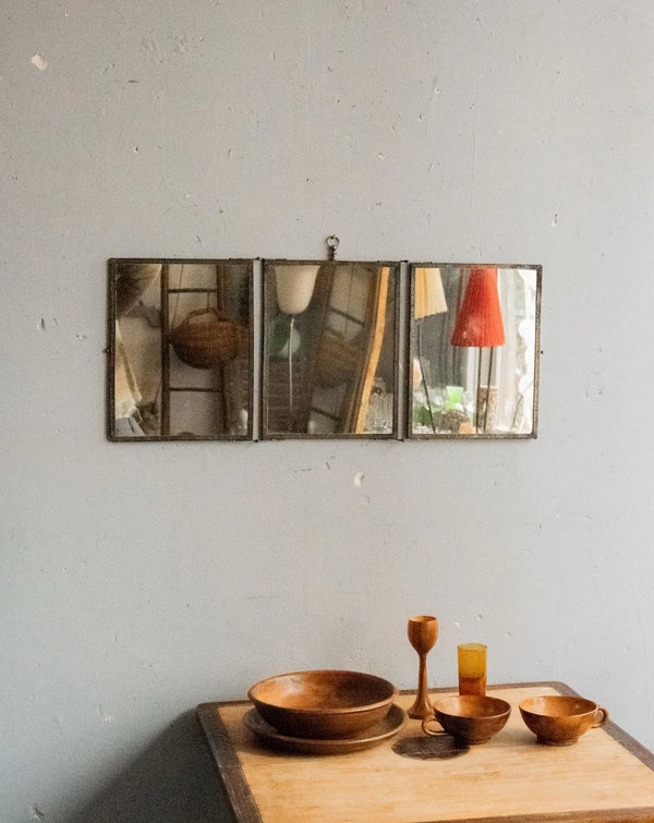 Igor, the metal triptych mirror No. 898 – Debongout