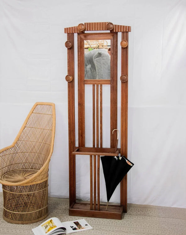 Max, le grand porte-manteau en bois N°192 – Debongout